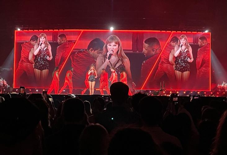 Taylor Swift's 2nd New Orleans show had Sabrina Carpenter | Taylor ...