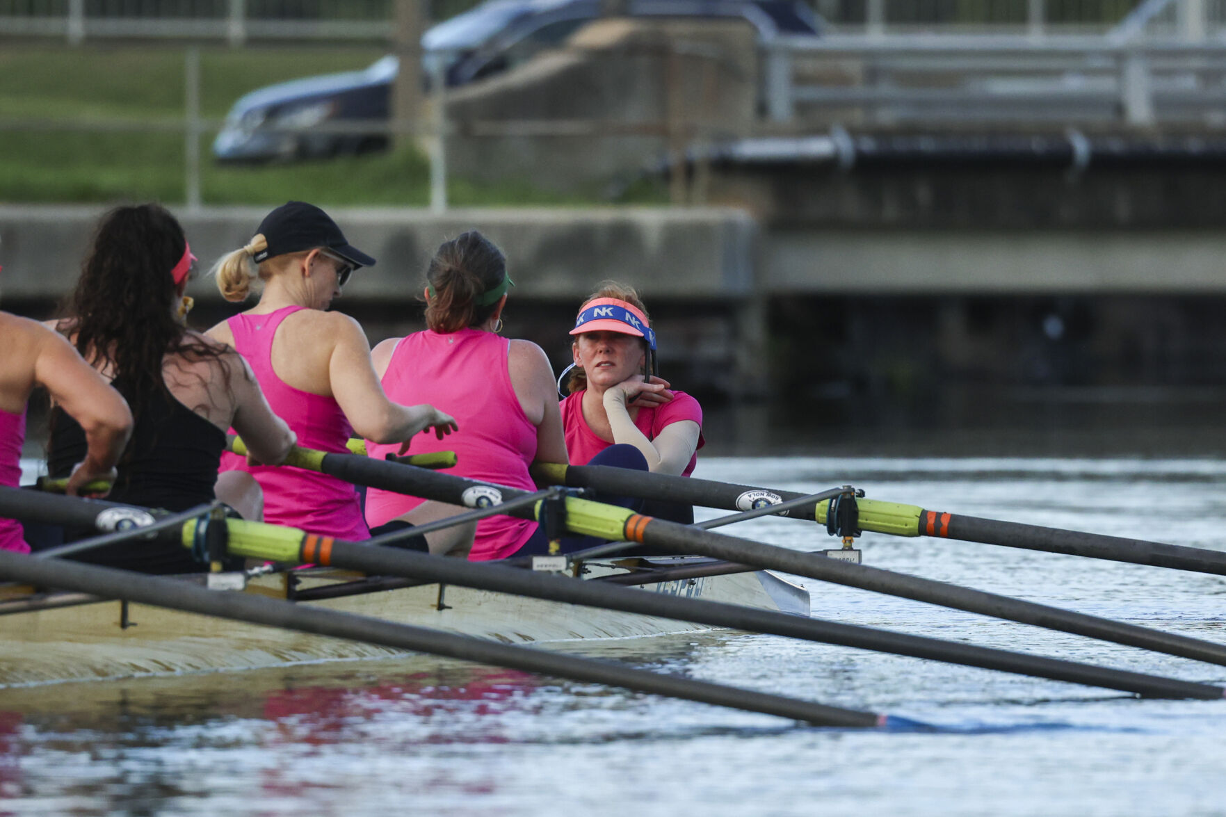 Breast cancer survivors form Bayou St. John rowing team | Louisiana ...