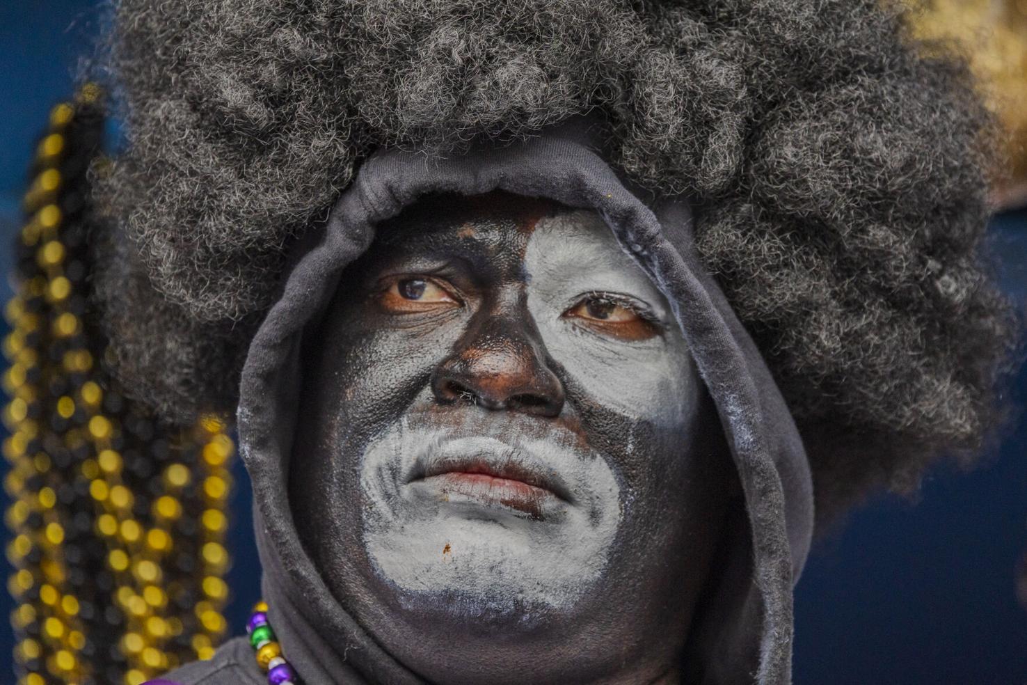Photos: Crowds get up early to watch Zulu kick off Mardi Gras morning ...