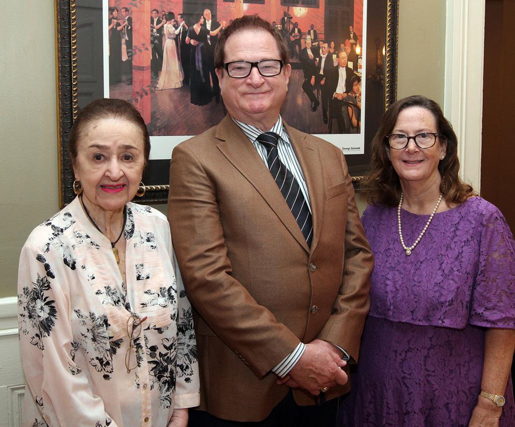 catherine yiannopoulos