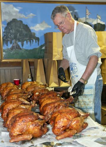 Largest turkey fry in the world? Dawnbusters Kiwanis sold 900 fried ...