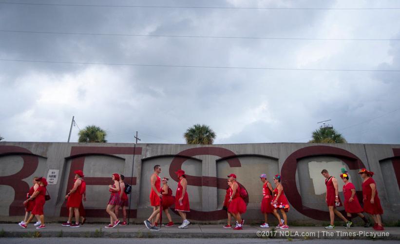 Red Dress Run 2017 started slow and steamy Saturday | Louisiana ...