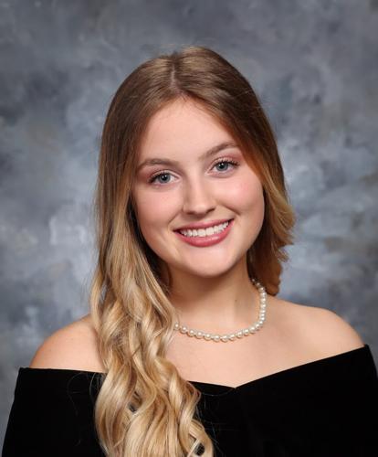 Fontainebleau High celebrates seniors, names five top students | St ...