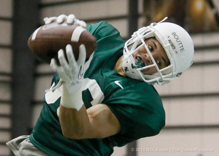Tulane's offense struggles in Friday's fall football camp practice ...