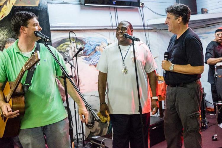 Local musicians give homeless an opportunity to get in on the act ...