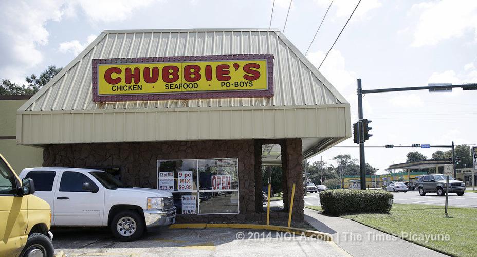 Fried chicken taste test heads to Chubbie's with burlesque dancer ...