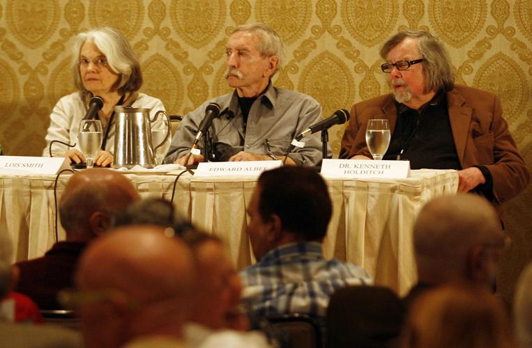 Tennessee Williams scholar Kenneth Holditch dies at 89 | Education ...