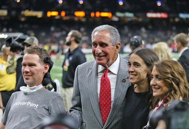 NFL owners remember Tom Benson: 'I still smile when I think of him and ...