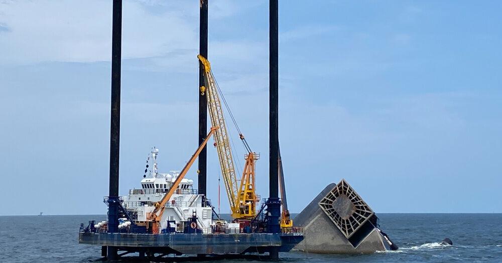 Seacor Power could be moved soon; U.S. Coast Guard preparing to lift it ...