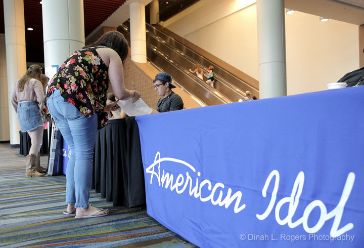 'American Idol' audition brings hopefuls to convention center ...