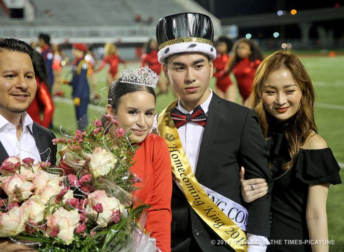 Homecoming 2017: Helen Cox High School crowns its queen | Education ...