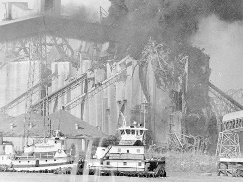 Continental Grain elevator at Nine Mile Point exploded Dec. 22, 1977 ...