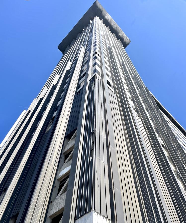 Despite problems, the Plaza Tower has fierce defenders. Here's why they ...