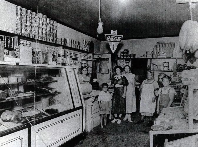 Makin' groceries: How we used to do it, in vintage photos and ads from ...
