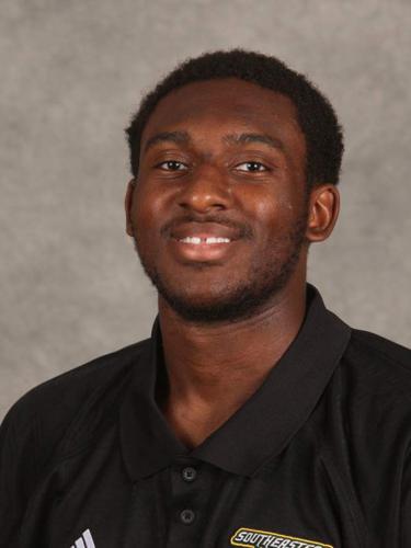 D’Shaie Landor not feeling pressure to fill Bryan Bennett’s shoes at ...