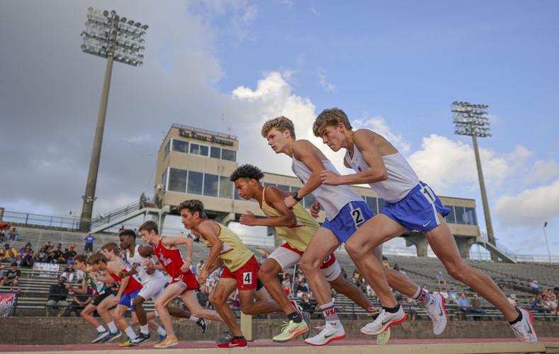 Jesuit's Michael Vocke nips St. Augustine’s Zander Dunbar in 9-5A track ...