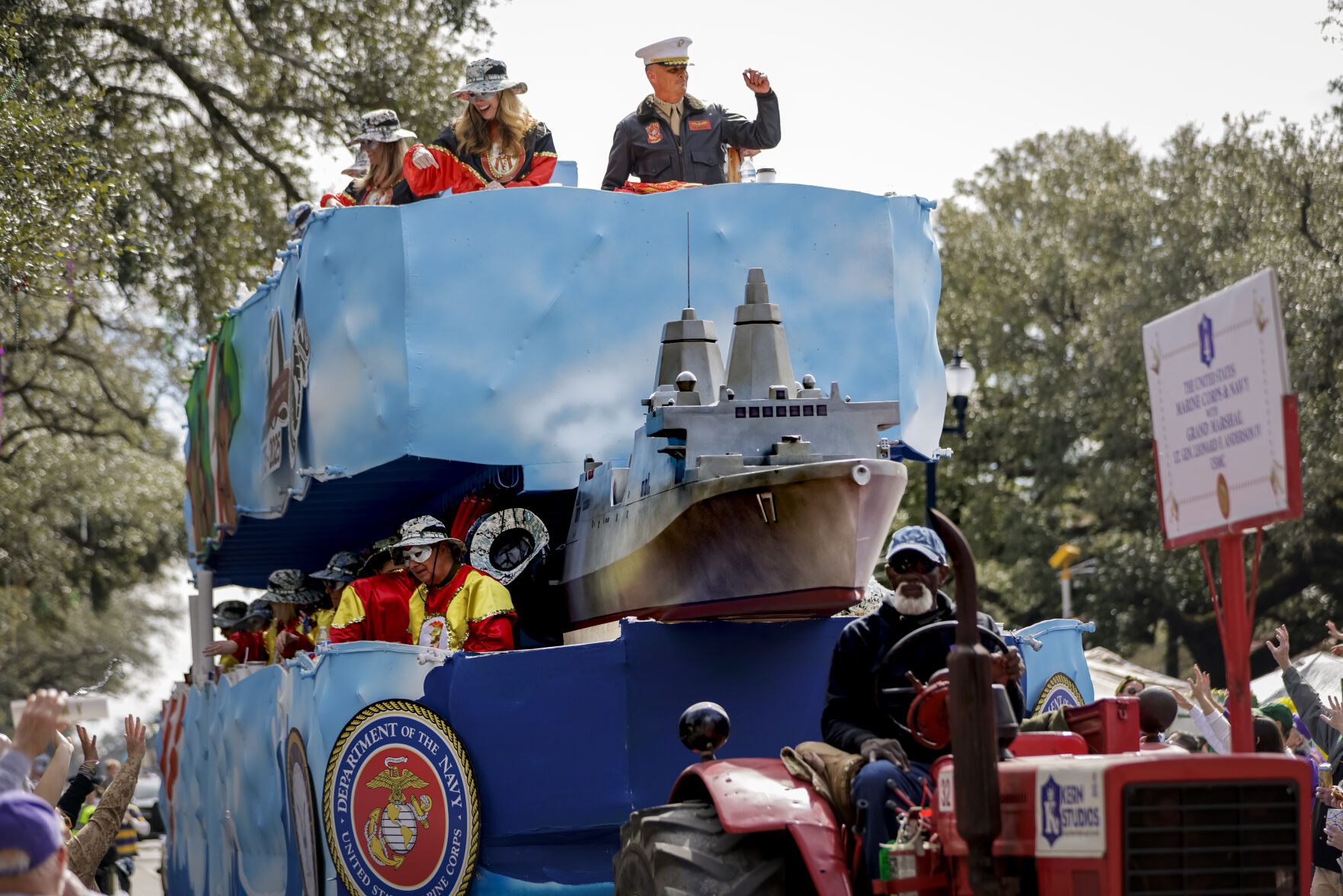 Legion of Mars parade salutes military and first responders ...