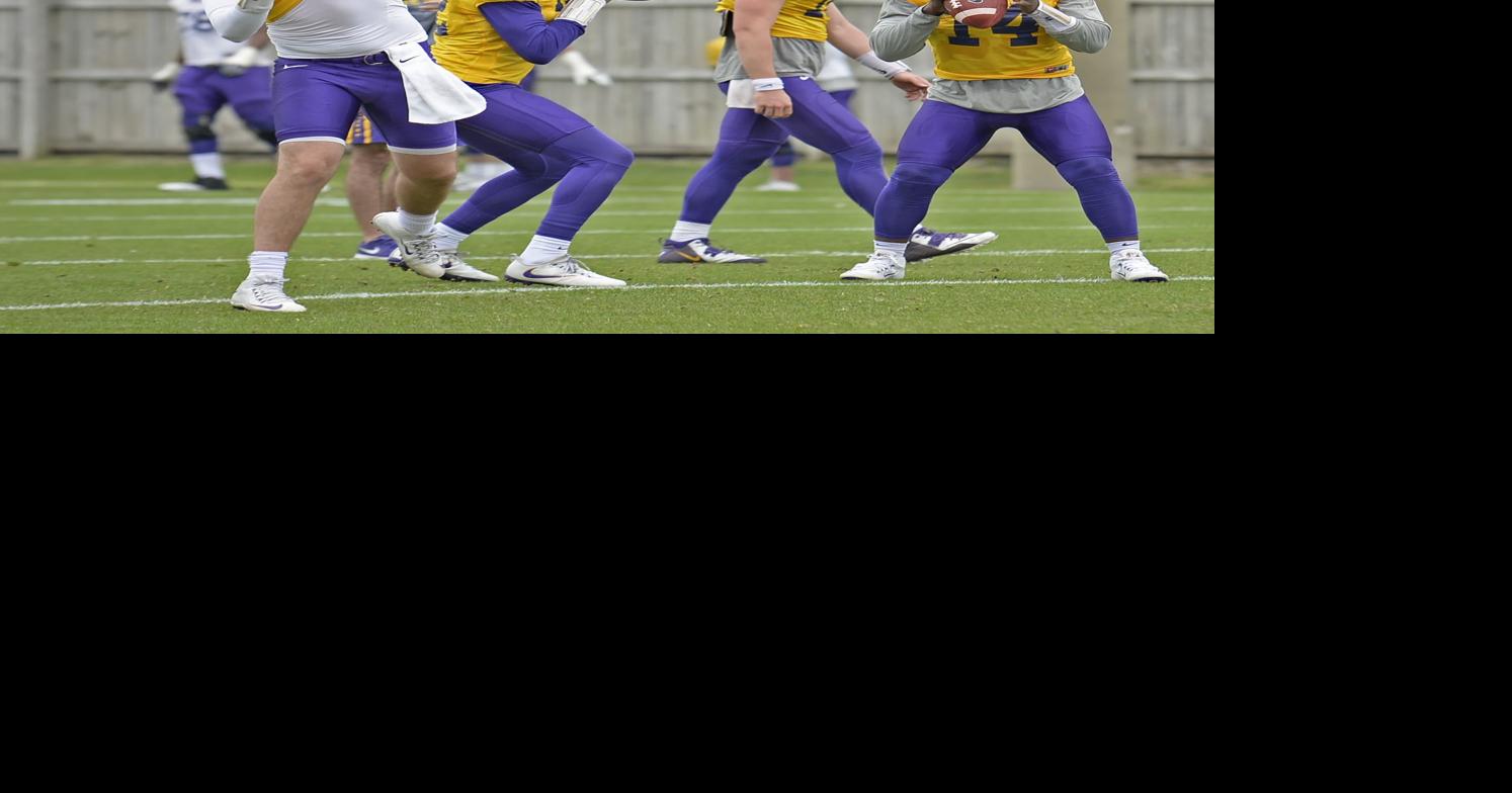 LSU quarterback Caleb Lewis earns scholarship before the start of the ...