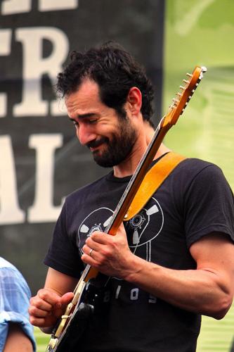 Roddie Romero & the Hub City All-Stars reward fans who outlasted rain ...
