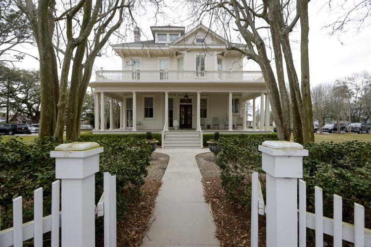 Heritage retained in Dendinger House restoration, update | Mardigras ...