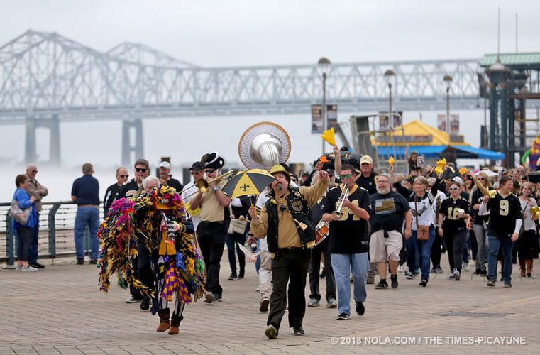 NOLA No-Call Jazz Funeral and Second-Line Parade: photos ...