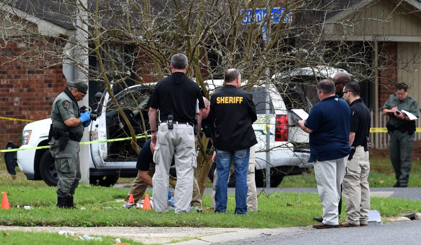 East Baton Rouge deputies say victim shoots, kills armed robber who ...