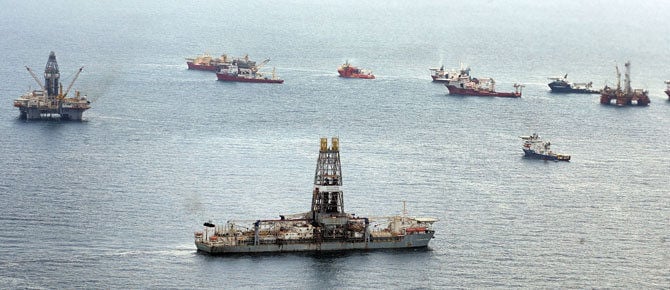 BP sets aside $260 million for future oil spill legal costs | Business ...