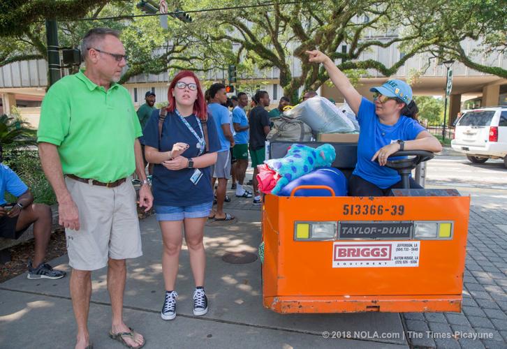 See photos: 2,000 first-year Tulane students move onto campus ...