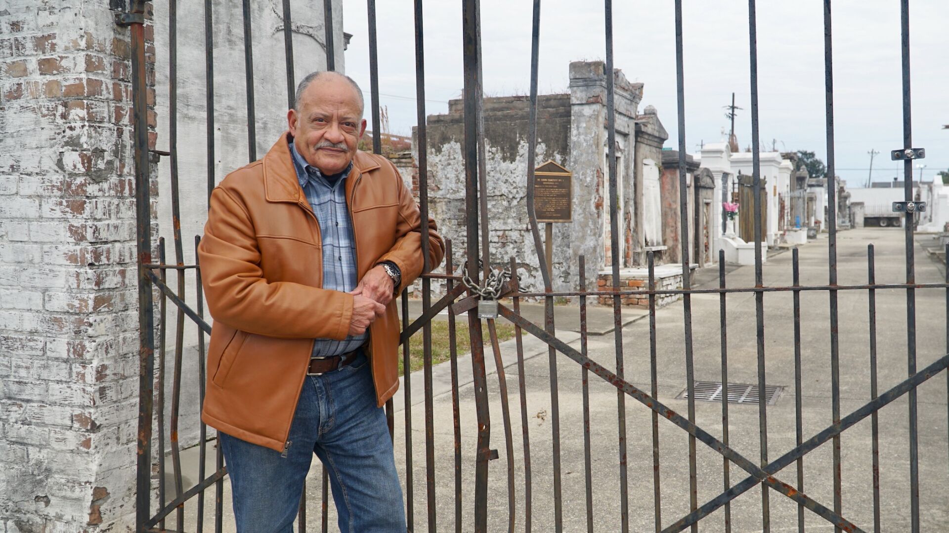 TV newsman Warren Bell's family-roots documentary takes viewers on a ...