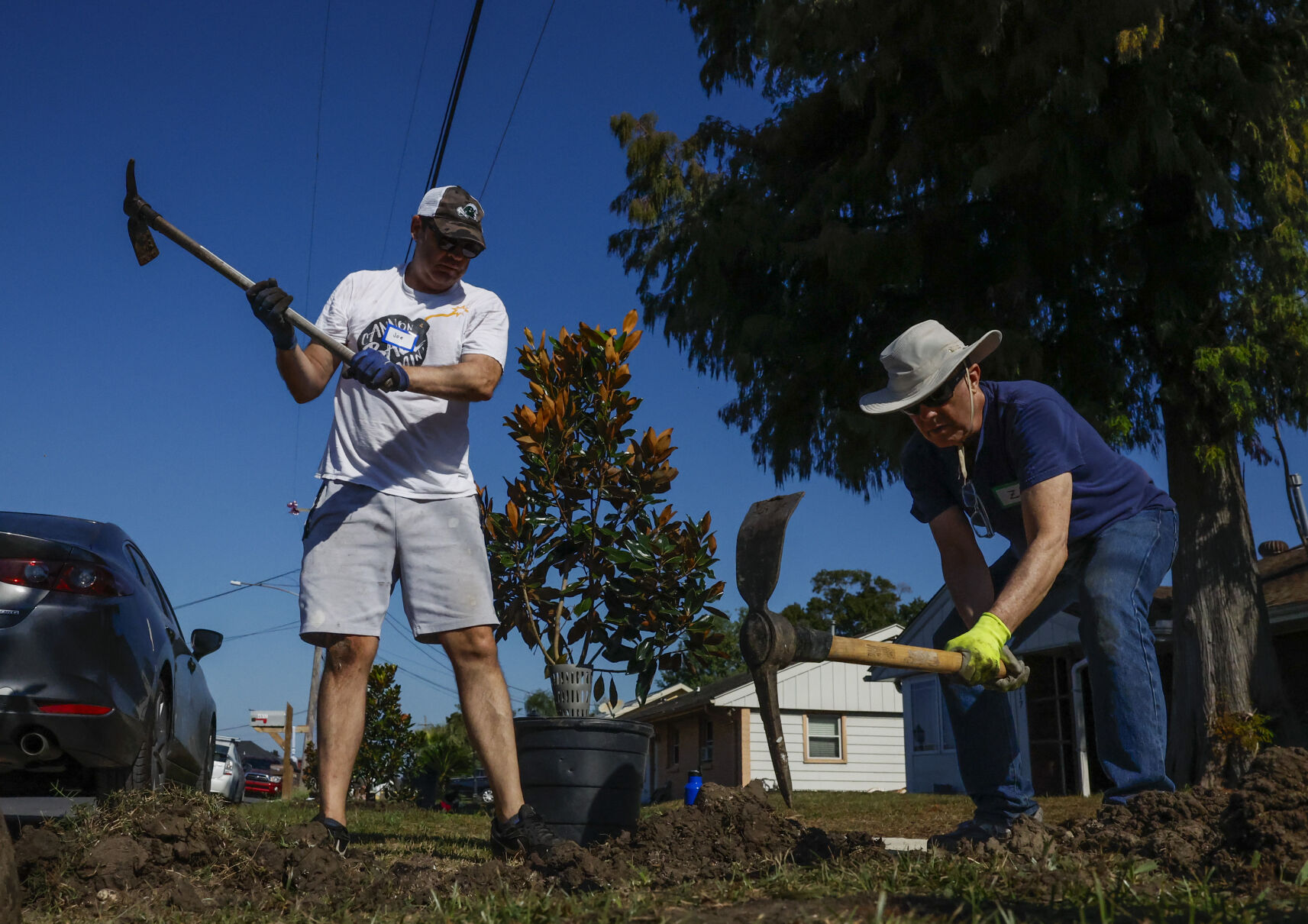 Photos: SOUL volunteers plant the 10,000th tree | Photos | nola.com