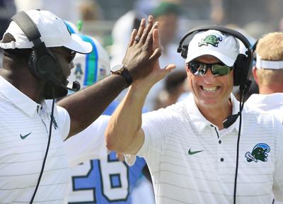 Tulane defensive end Ade Aruna sits out the Wave's win over Army ...