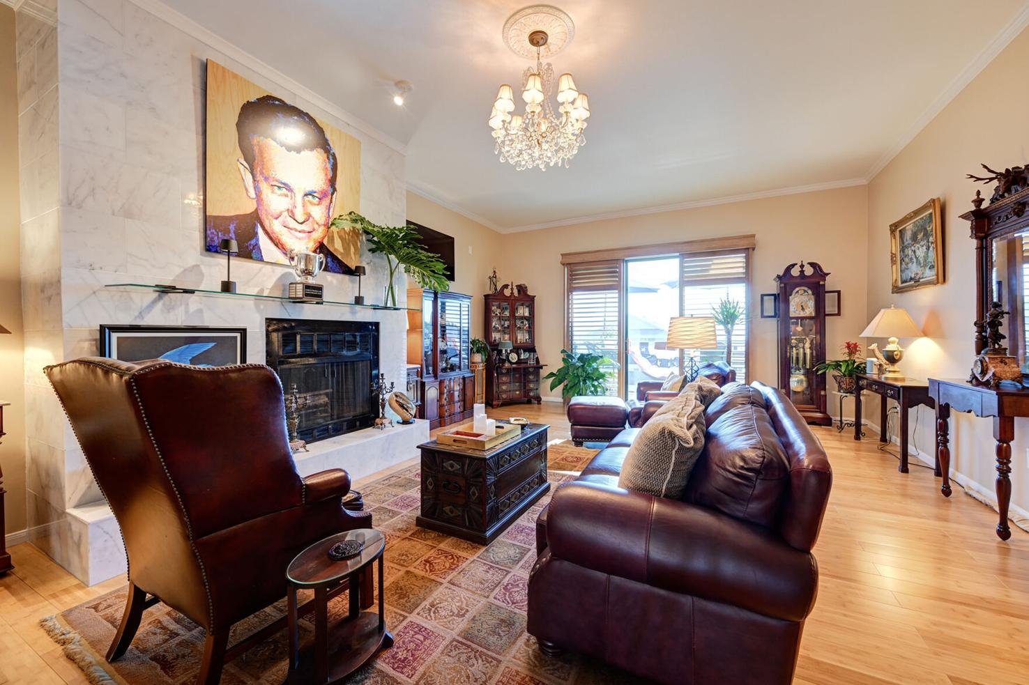 Tour Mark Romig's lakefront condo in New Orleans Louisiana | Home ...