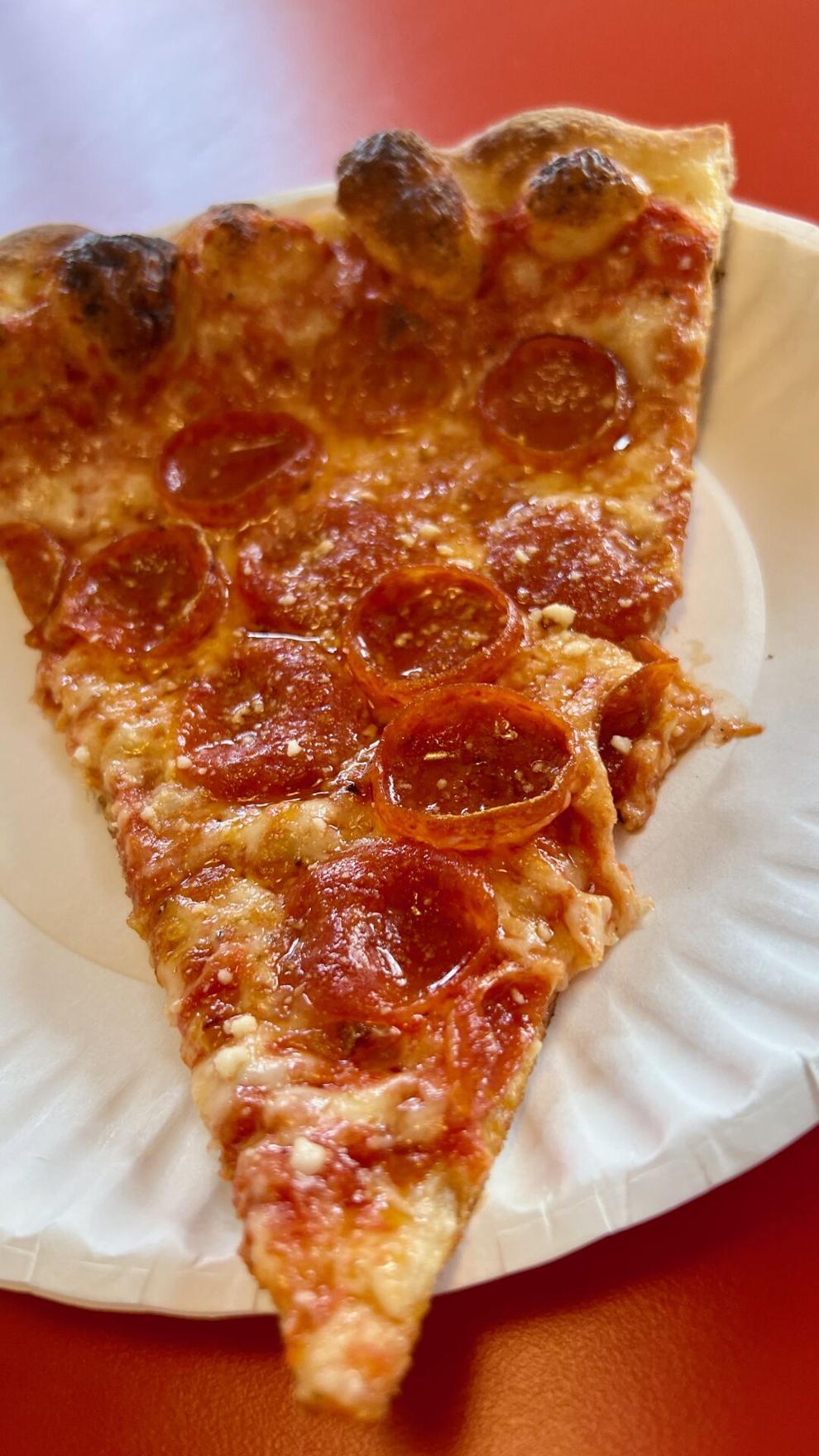 Zee’s Pizza, a pop-up hit, opens Uptown restaurant with blend of styles ...