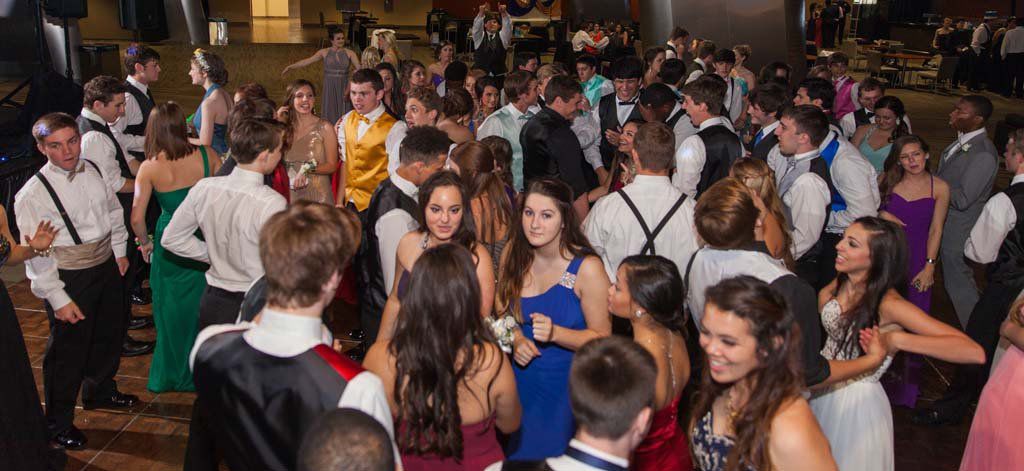 Prom 2014 in the New Orleans area: Holy Cross celebrates prom at the ...