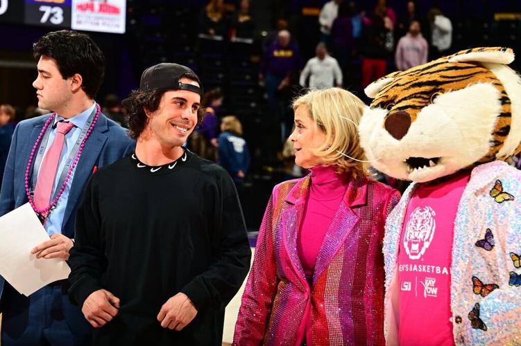 LSU coach Kim Mulkey's children reflect, defend their mom ...
