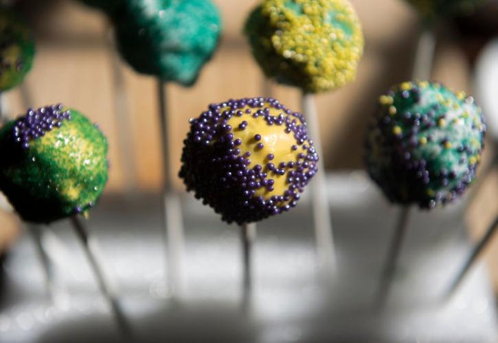 King cake leftovers? Make bread pudding, trifle and cake pops | Archive ...