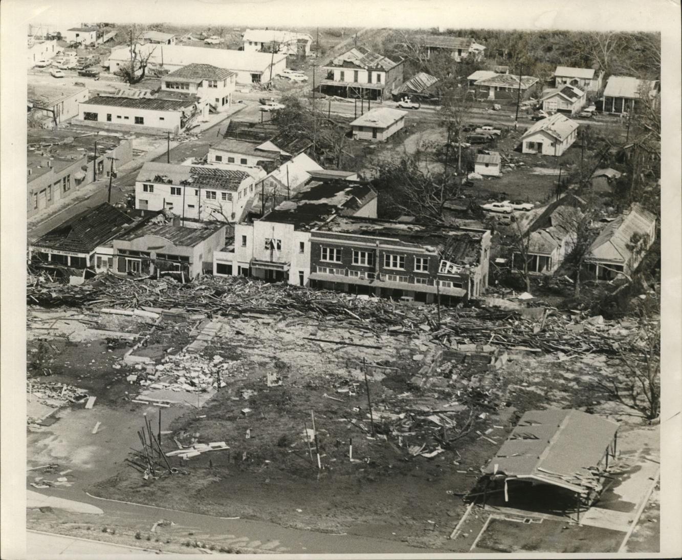 50 years ago, Hurricane Camille roared into Mississippi, 'wiped out ...