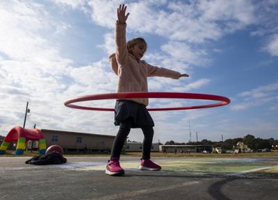 Hula hooping for beginners: Class is practically fool-proof ...