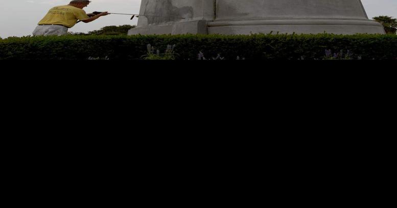 Photos: Cleaning up the P.G.T. Beauregard statue in New Orleans | News ...