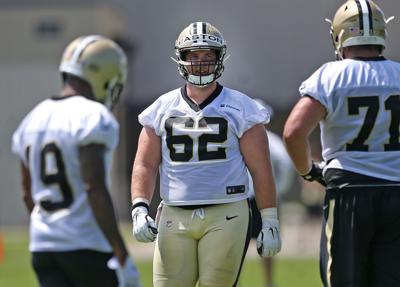 Saints' G Nick Easton suffers concussion against Chargers, will not ...