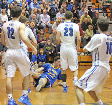 Devonté Allen steps up to lift St. Paul's to 22nd consecutive victory ...