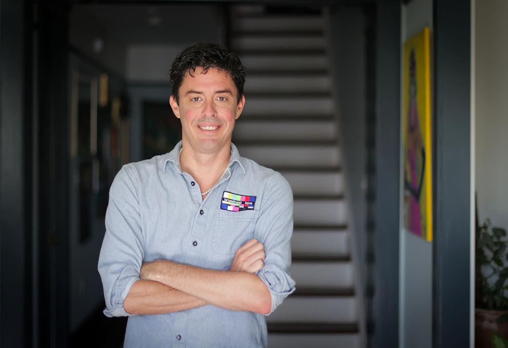 Political commentator reaches millions from New Orleans home ...