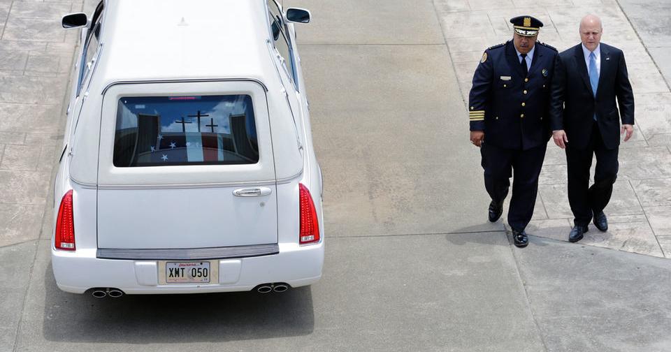 Prosecutors defend jury selection in ‘emotionally charged’ case of cop ...