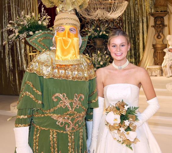 Nell Nolan: Meeting of Rex and Comus courts on Mardi Gras ...