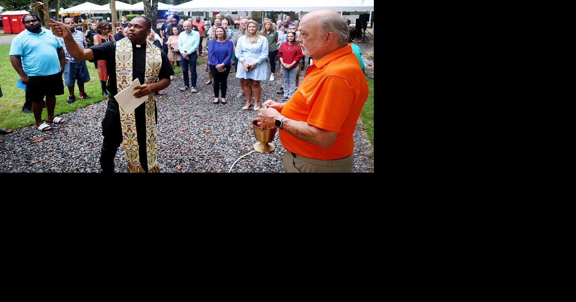 West 30s neighborhood party celebrates home ownership | One Tammany ...