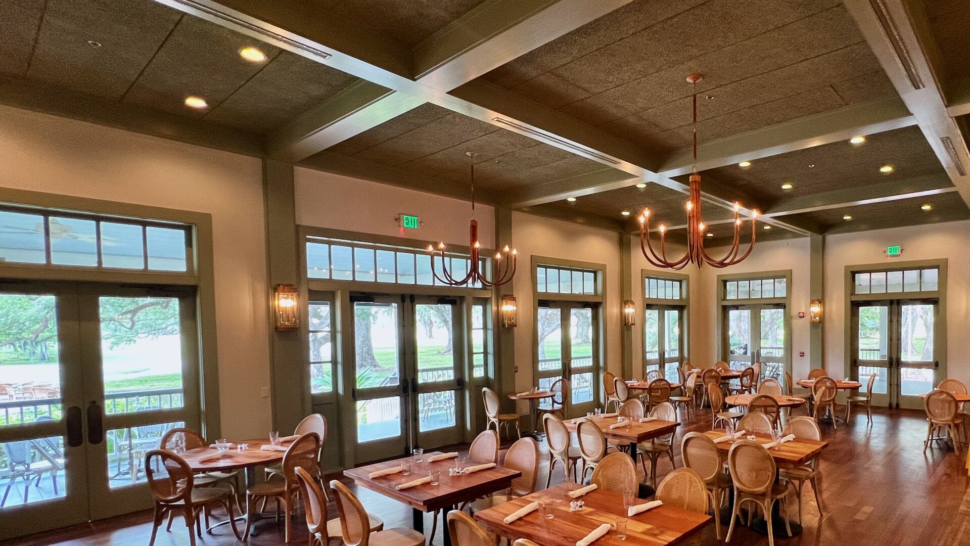 Audubon Clubhouse by Dickie Brennan adds happy hour, dinner | Where ...