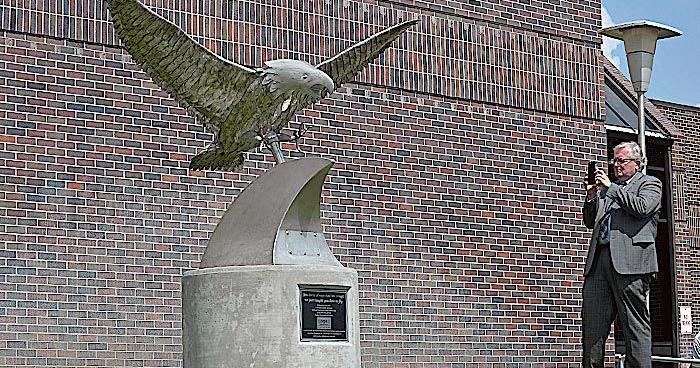 Hawk unveiled, dedicated at Northeast | News | norfolkdailynews.com