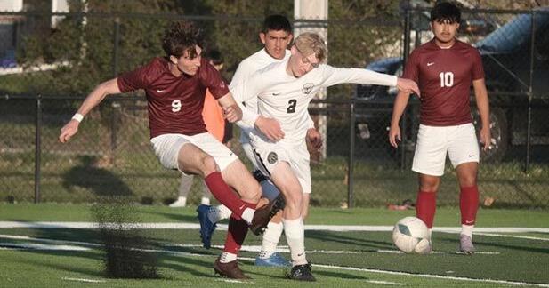 Norfolk boys notch 10th win of season in tense 5-3 triumph | Select ...