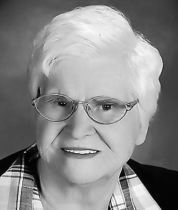 Donna Mae Flom | Obituaries | norfolkdailynews.com