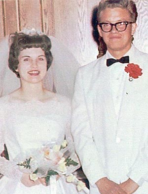 Mr. and Mrs. Locke | Celebrations | norfolkdailynews.com